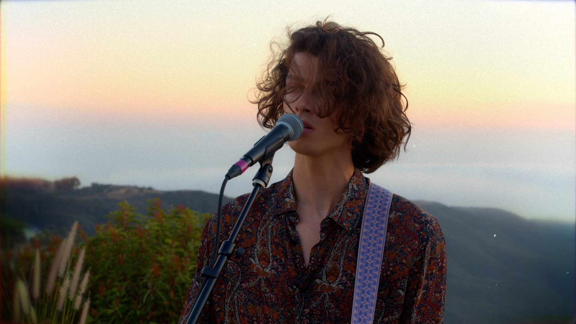 FLOOD - Watch mehro Perform “howling” in the Topanga Canyon Hills for ...